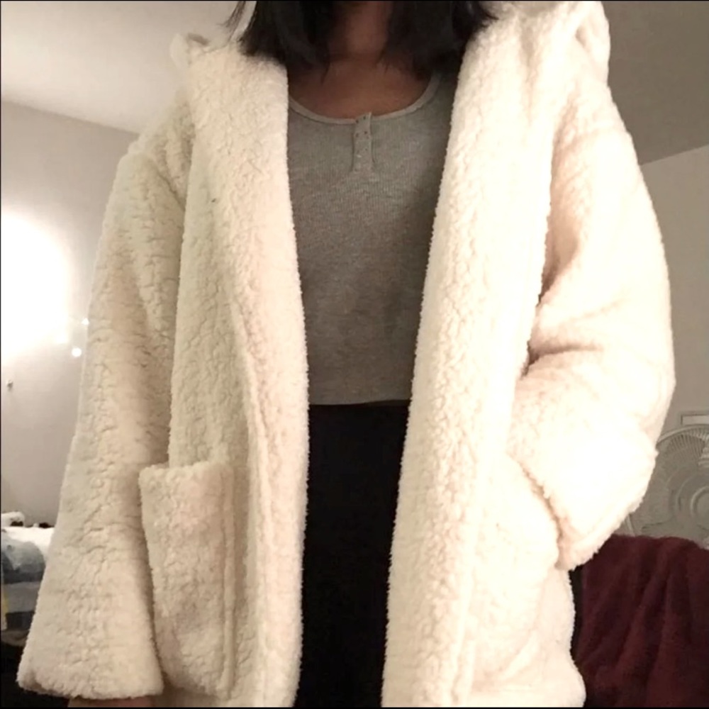 White Teddy Shearling Jacket - Gem